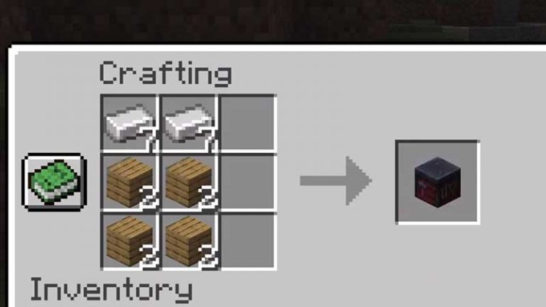 How To Make A Smithing Table In Minecraft | Crafting Steps