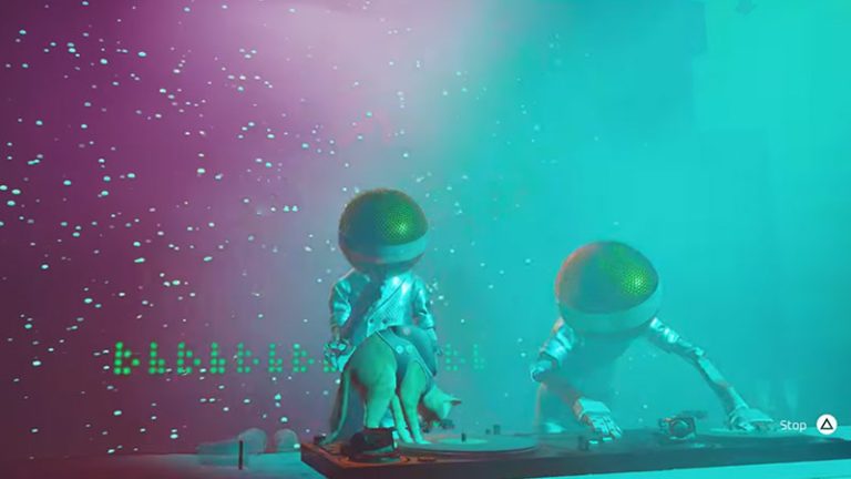 Stray - Scratch The Vinyl In The Club & Get The Scratch Trophy