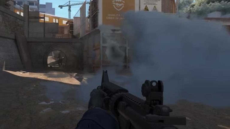 How To Use New Responsive Smoke Grenades In Counter-Strike 2?